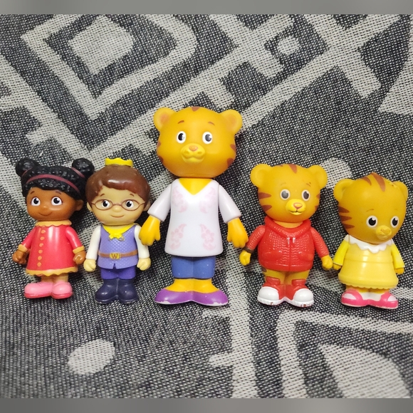 PBS | Toys | Lot Of 5 Daniel Tigers Neighborhood Pbs Toys Figures ...